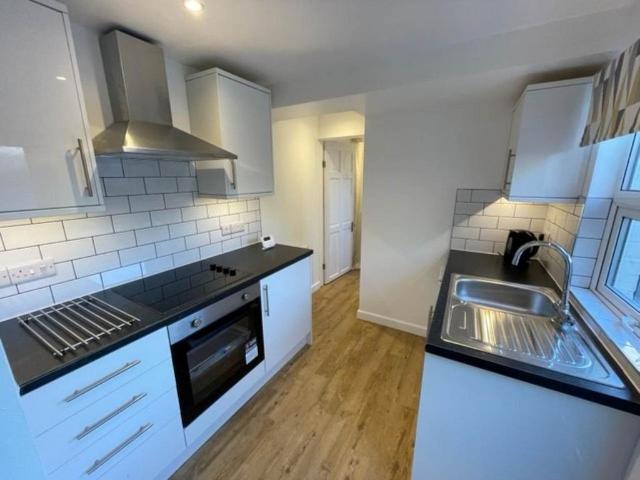 2 bedroom flat to rent