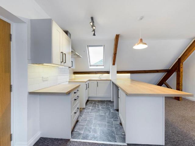 2 bedroom flat to rent