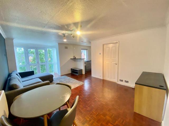 2 bedroom flat to rent