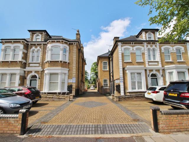 2 bedroom flat to rent