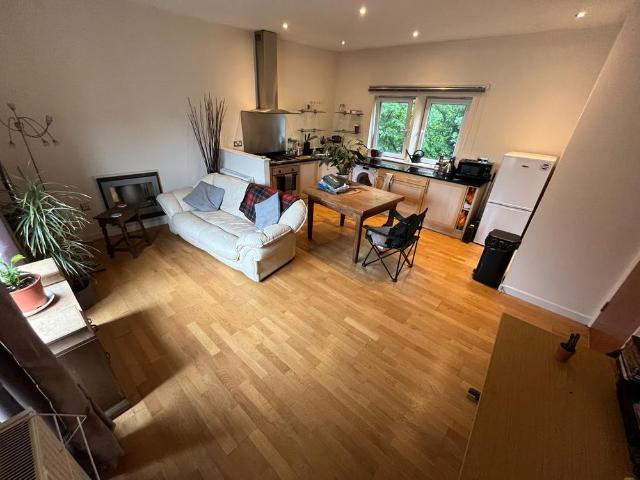 2 bedroom flat to rent