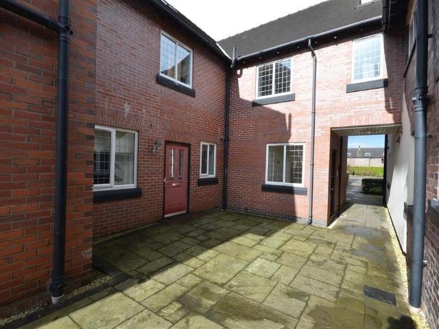 2 bedroom flat to rent