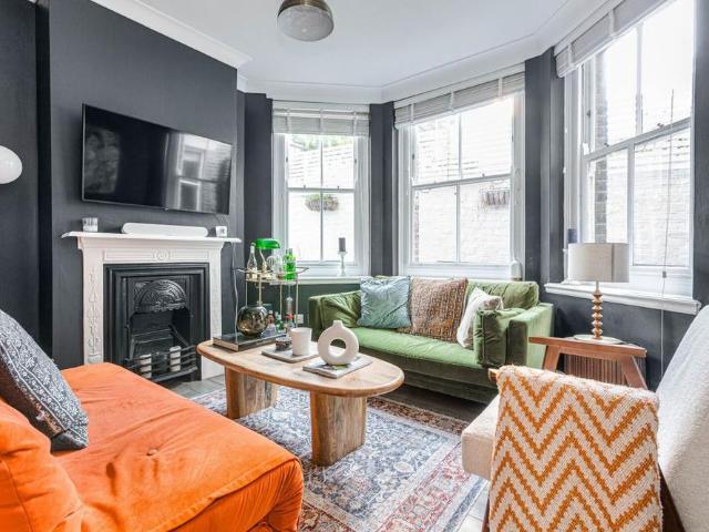 2 bedroom flat to rent