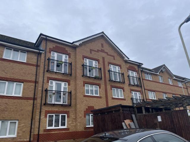 2 bedroom flat to rent