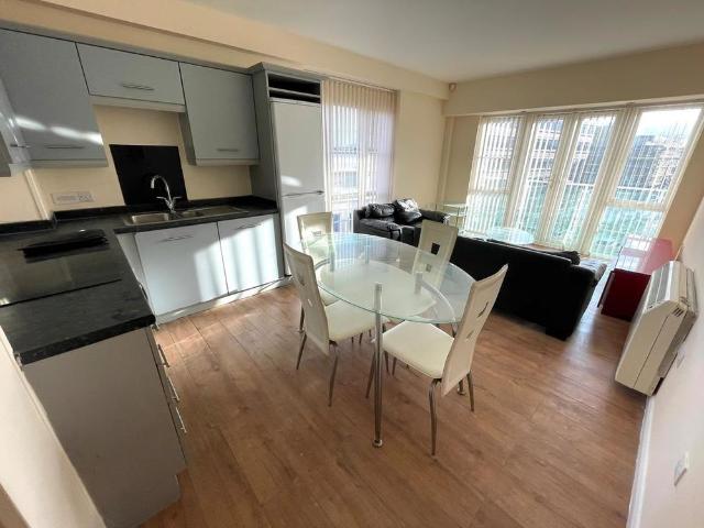 2 bedroom flat to rent