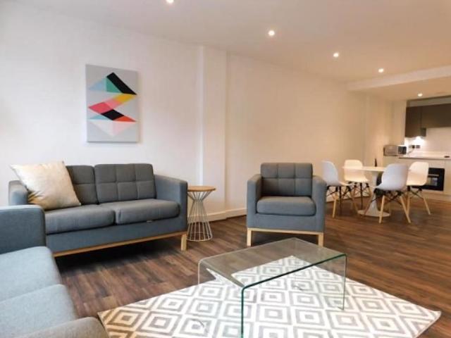 2 bedroom flat to rent