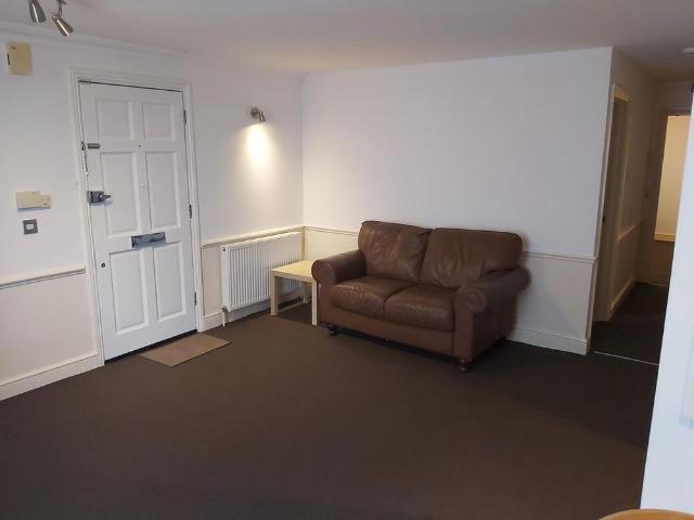 2 bedroom flat to rent