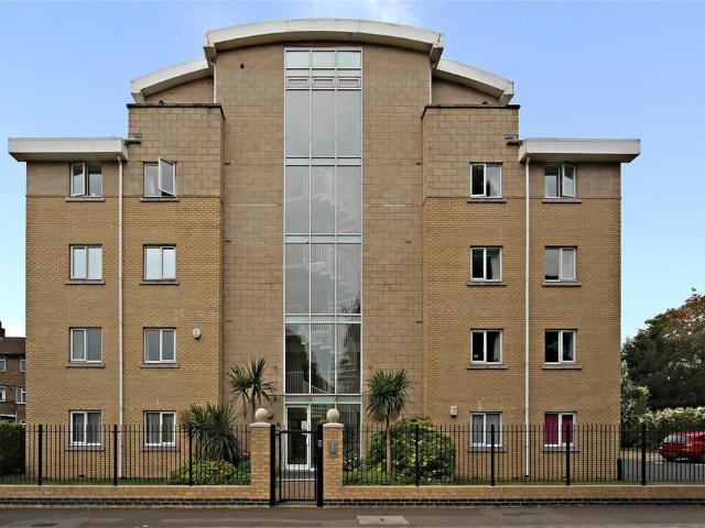 2 bedroom flat to rent