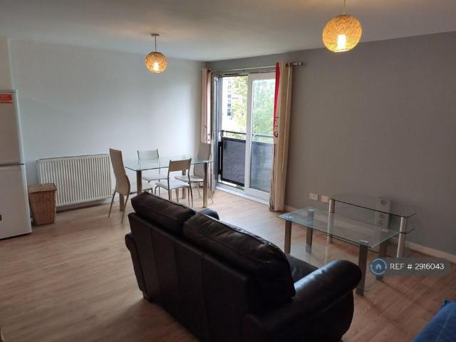 2 bedroom flat to rent