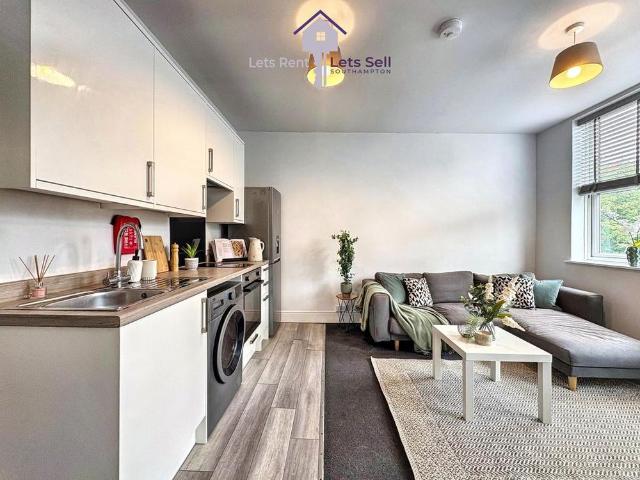 2 bedroom flat to rent