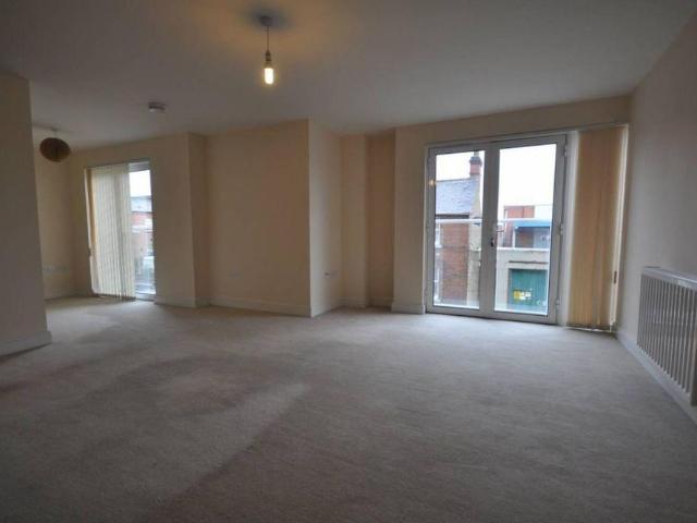 2 bedroom flat to rent