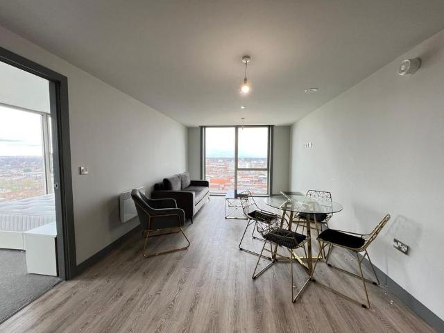 2 bedroom flat to rent