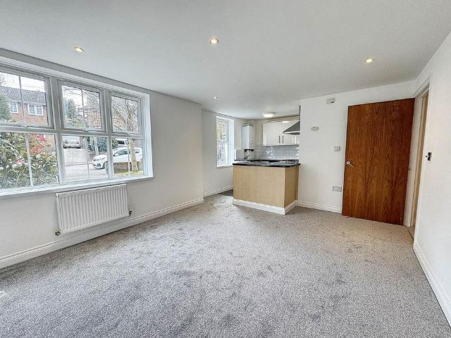 2 bedroom flat to rent