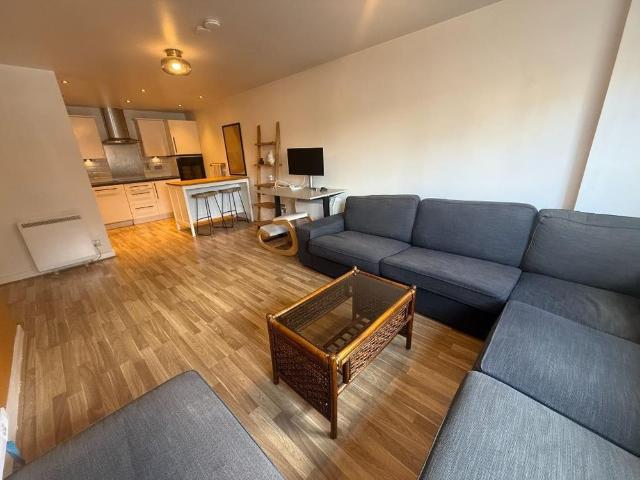 2 bedroom flat to rent