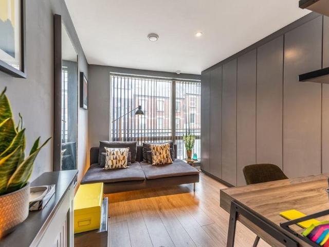 2 bedroom flat to rent