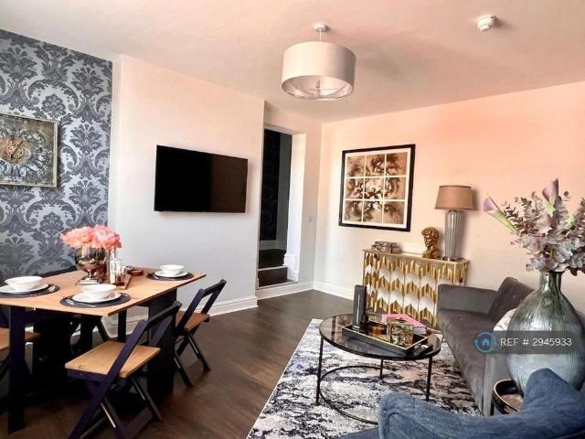 2 bedroom flat to rent