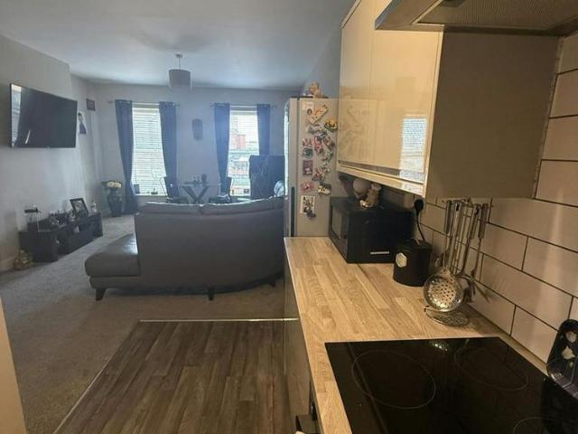 2 bedroom flat to rent