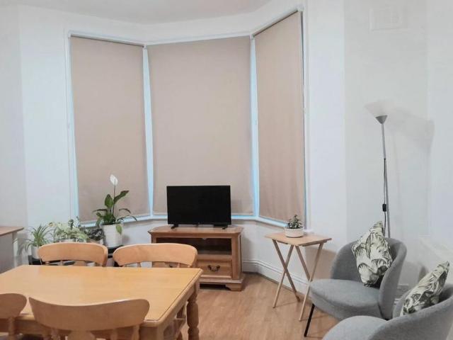 2 bedroom flat to rent