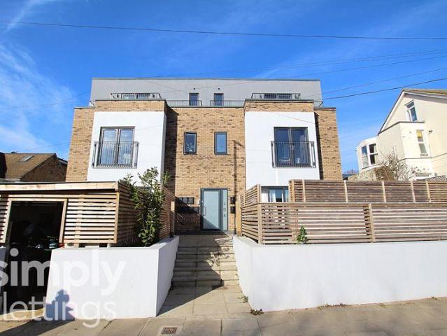 2 bedroom flat to rent