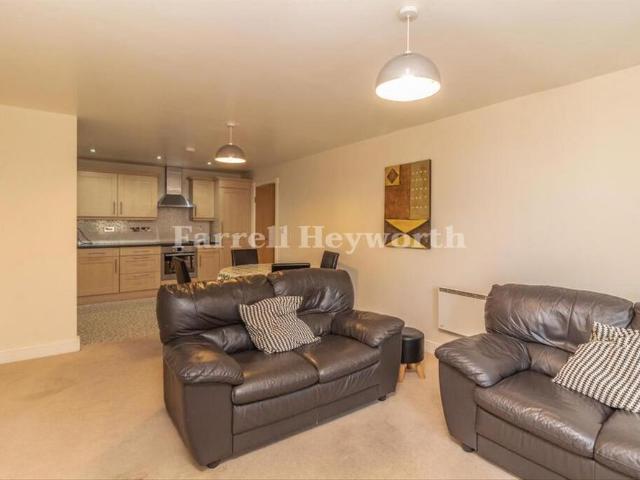 2 bedroom flat to rent