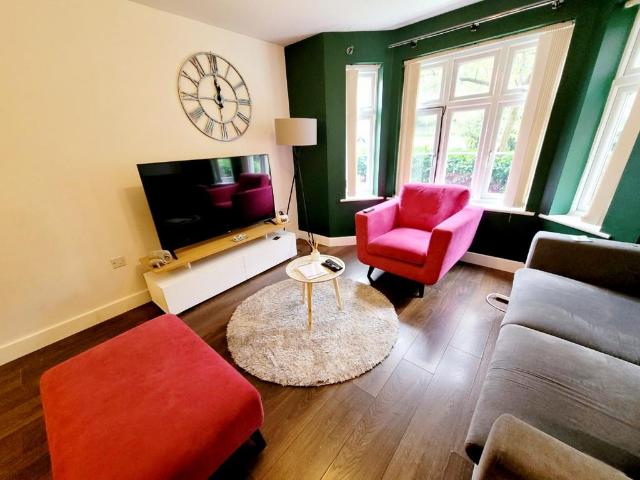 2 bedroom flat to rent