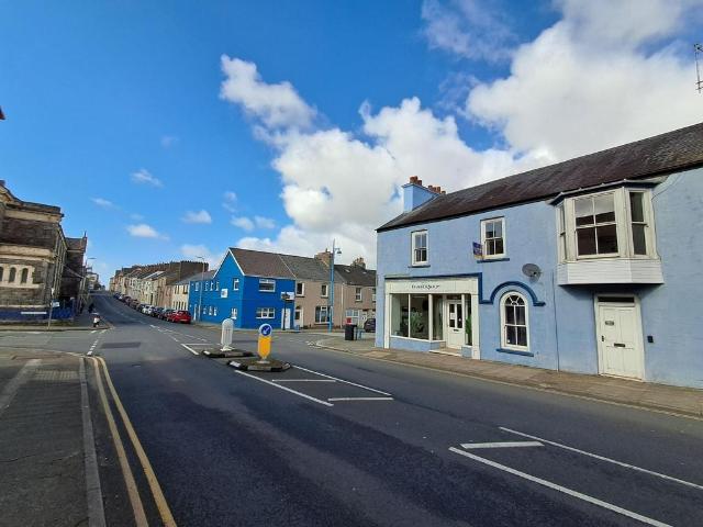 2 bedroom flat to rent