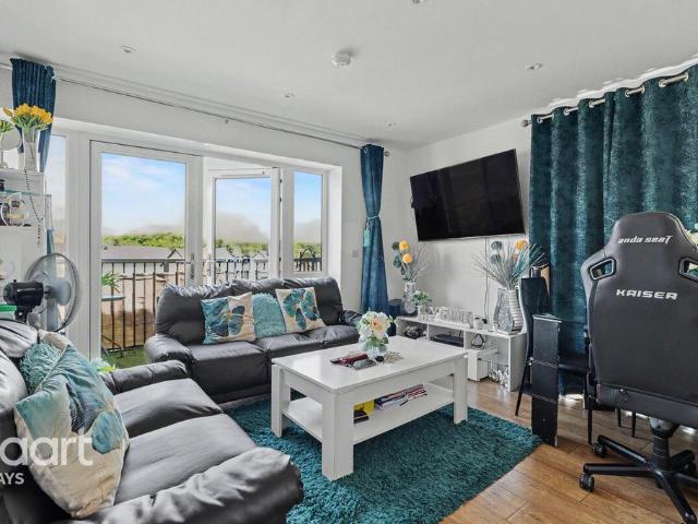 2 bedroom flat to rent