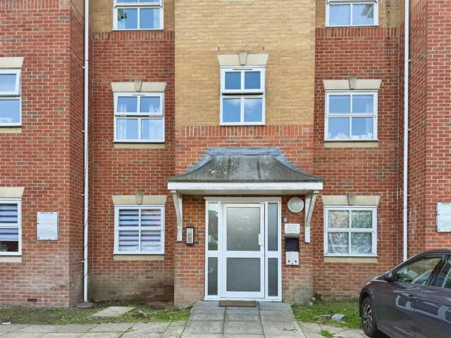 2 bedroom flat to rent