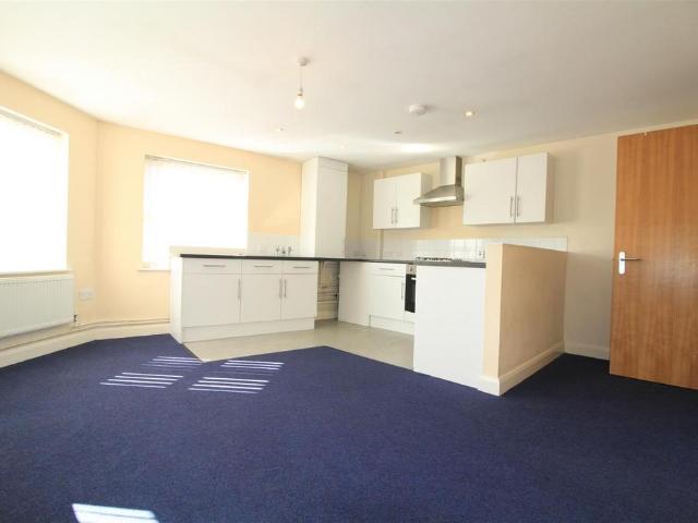 2 bedroom flat to rent