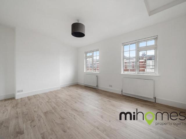 2 bedroom flat to rent