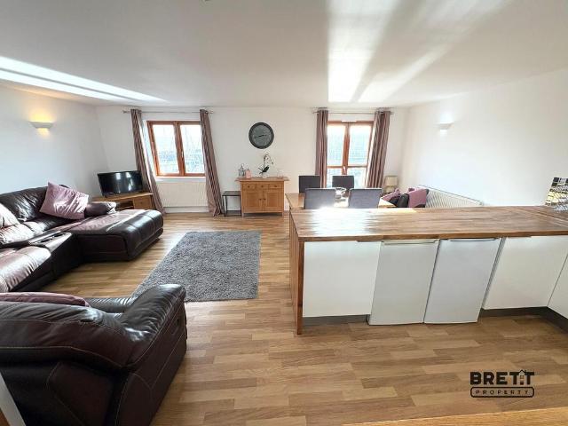 2 bedroom flat to rent