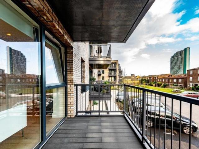 2 bedroom flat to rent
