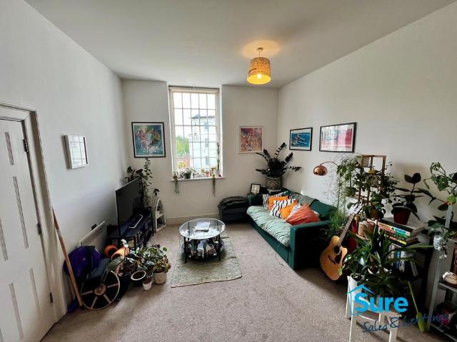 2 bedroom flat to rent