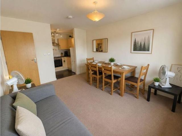 2 bedroom flat to rent