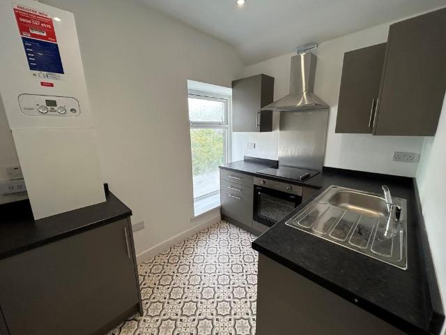 2 bedroom flat to rent