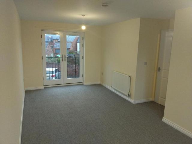 2 bedroom flat to rent