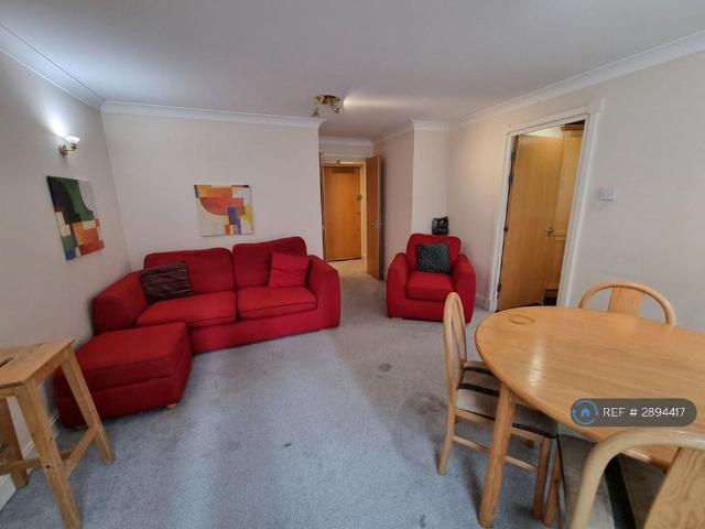 2 bedroom flat to rent