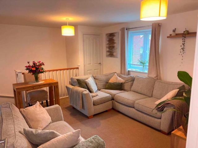 2 bedroom flat to rent