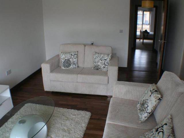 2 bedroom flat to rent