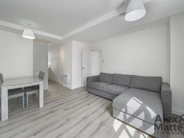 2 bedroom flat to rent
