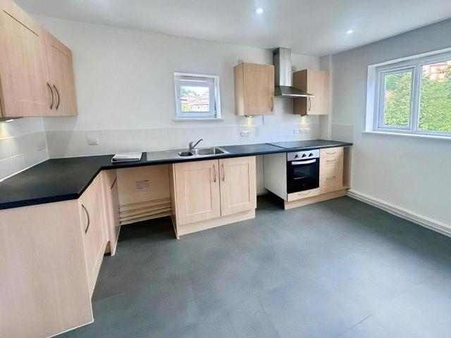 2 bedroom flat to rent