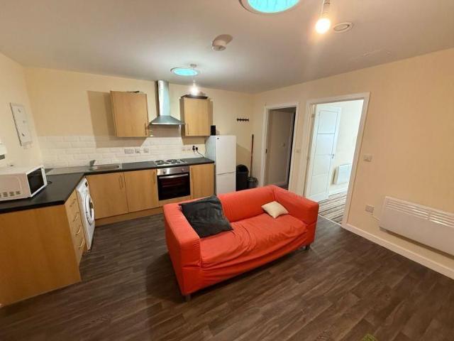 2 bedroom flat to rent