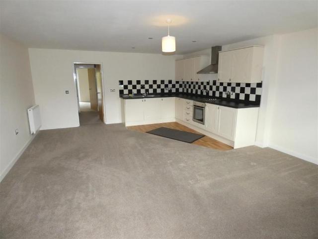 2 bedroom flat to rent