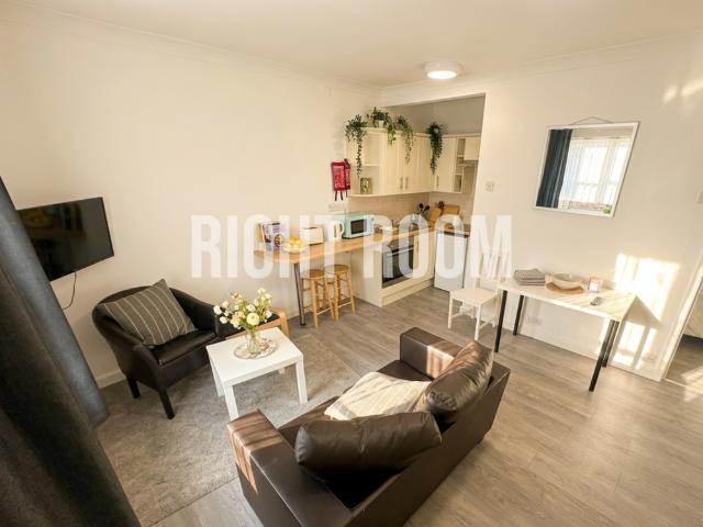 2 bedroom flat to rent
