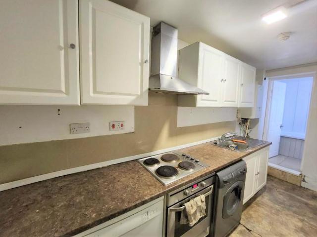 2 bedroom flat to rent