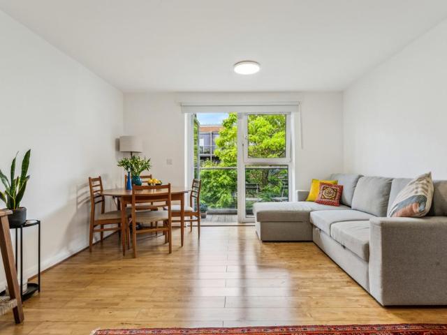 2 bedroom flat to rent