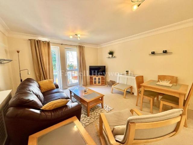 2 bedroom flat to rent