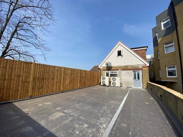 2 bedroom flat to rent
