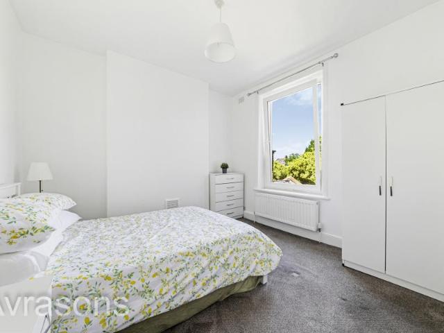 2 bedroom flat to rent