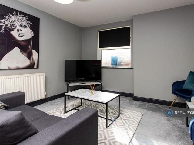 2 bedroom flat to rent